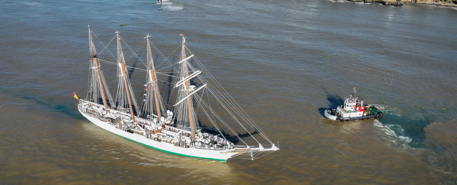 Boluda Towage assiste le légendaire Juan Sebastián de Elcano à Saint ...